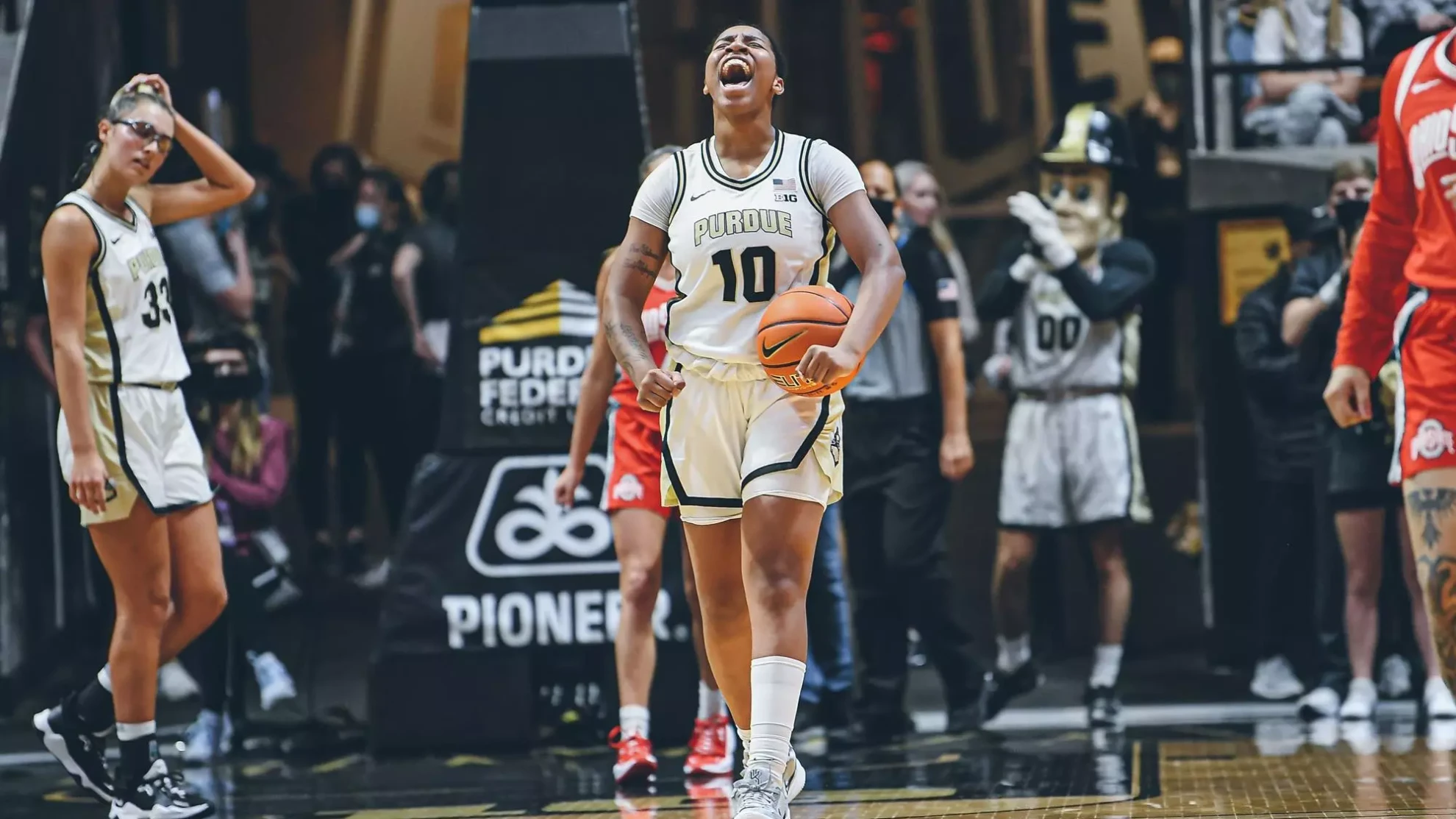 Terry Announces Return to Purdue - Purdue Boilermakers - Official ...
