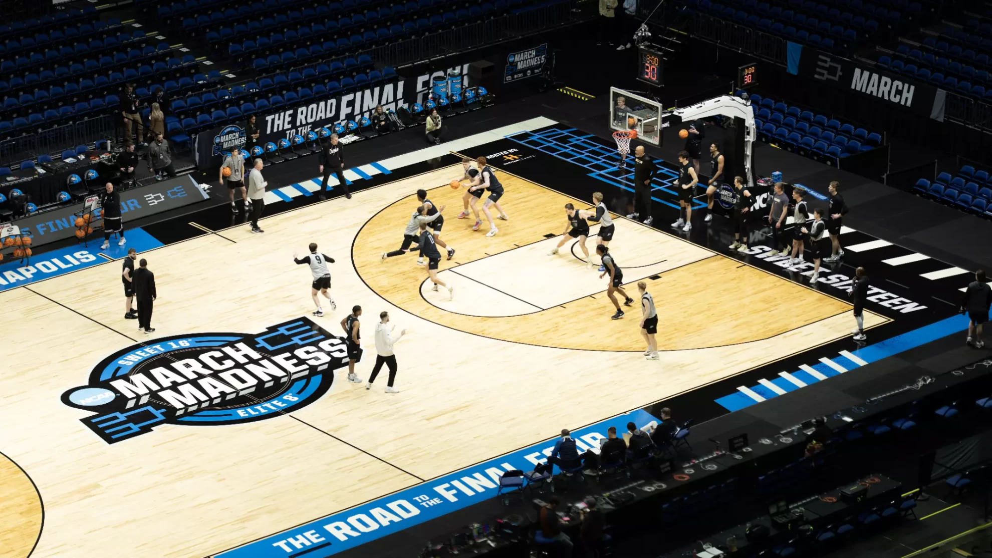 Boilermakers Go Through Sweet 16 Preparations in Lucas Oil Stadium ...