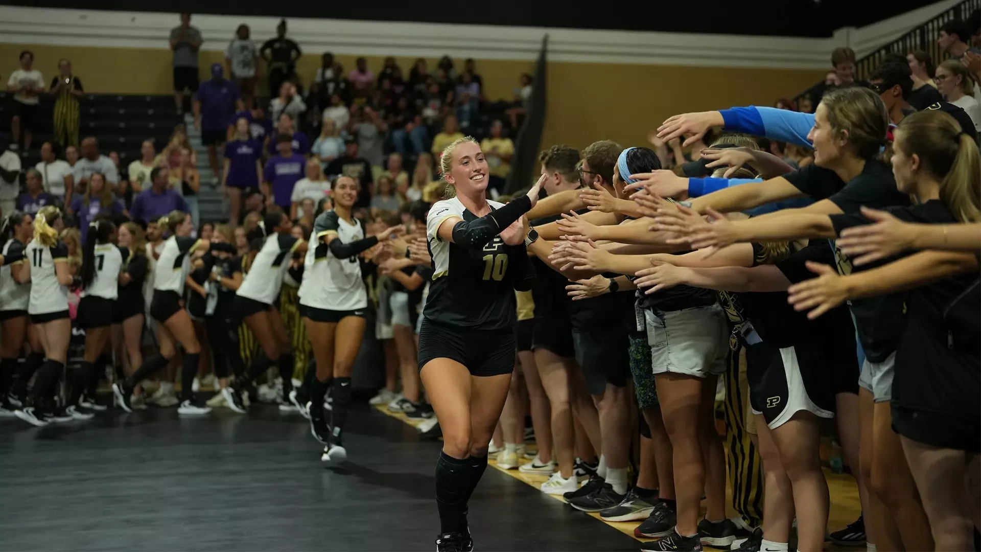 Boilermakers Post 17 Blocks in Season-Opening Victory - Purdue ...
