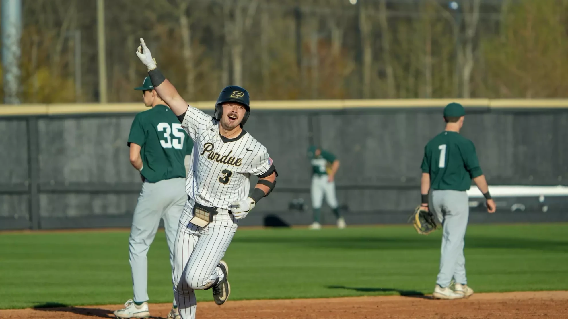 Aussies Go Back-to-Back as Boilers Win 5th Straight in Big Ten Play ...