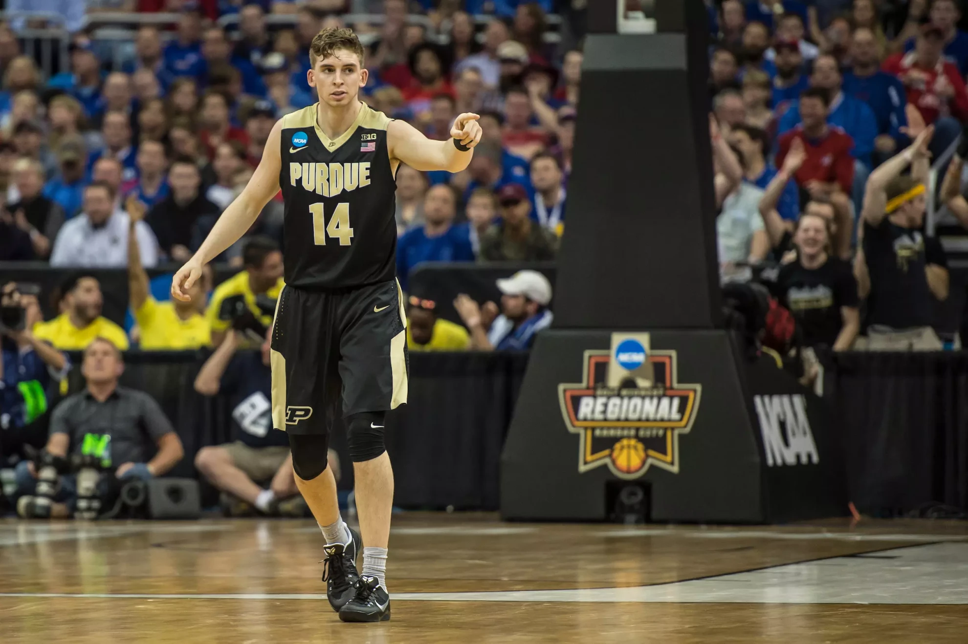 Ryan Cline / Year in Pictures - Purdue Boilermakers - Official ...