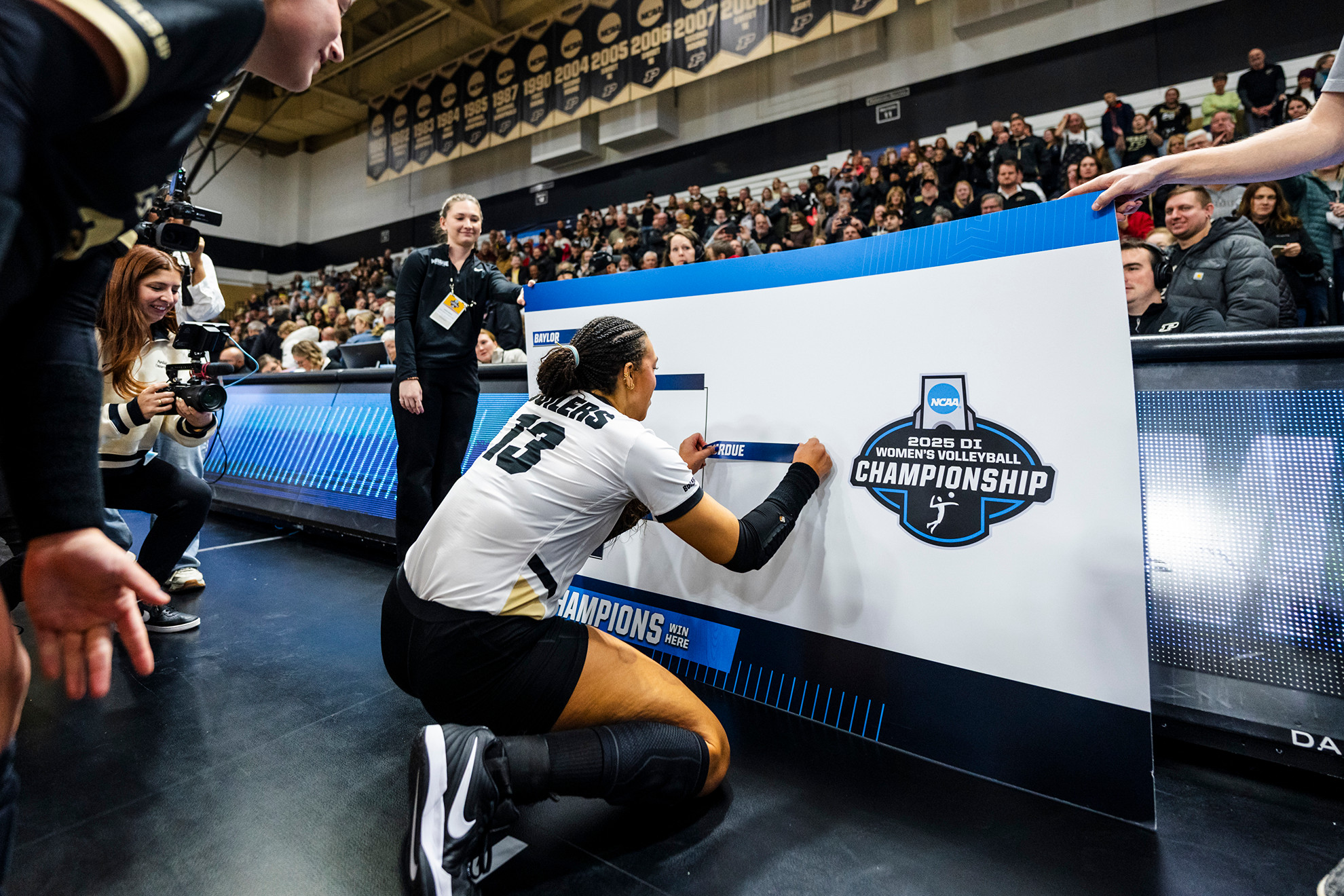 Purdue Volleyball NCAA 2nd Round win over Baylor - Purdue Boilermakers ...